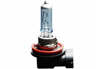 Best Headlight Bulbs for Night Driving | RealTruck