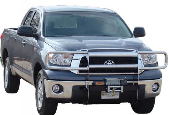 Grille Guards vs Bull Bars | RealTruck