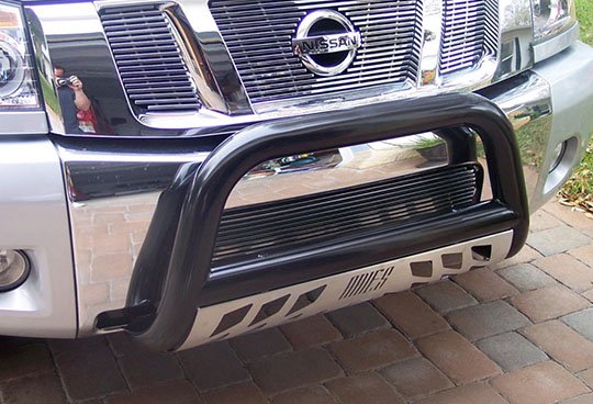 Grille Guards vs Bull Bars | RealTruck