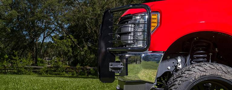 Grille Guards vs Bull Bars | RealTruck