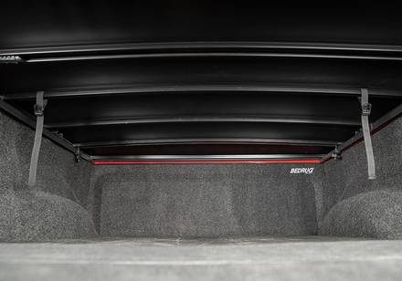 GXT-61105 Gator SFX Tri-Fold Tonneau Cover | RealTruck